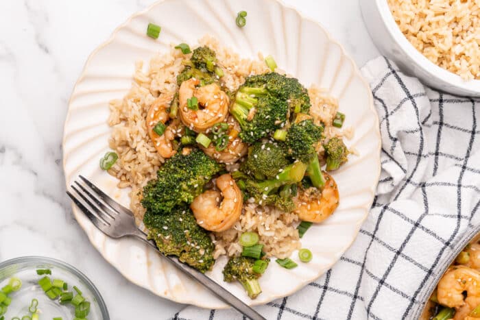 Shrimp and Broccoli Stir Fry - All She Cooks