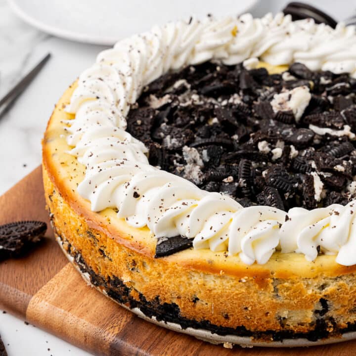 Copycat Cheesecake Factory Oreo Cheesecake - All She Cooks