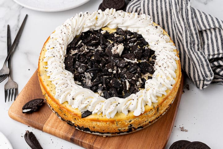 Copycat Cheesecake Factory Oreo Cheesecake - All She Cooks
